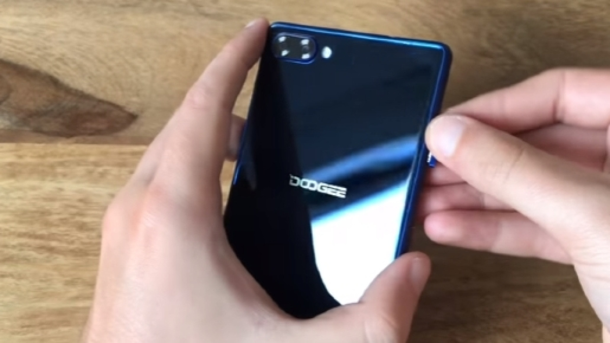 Doogee Mix Review: The almost bezel-less smartphone