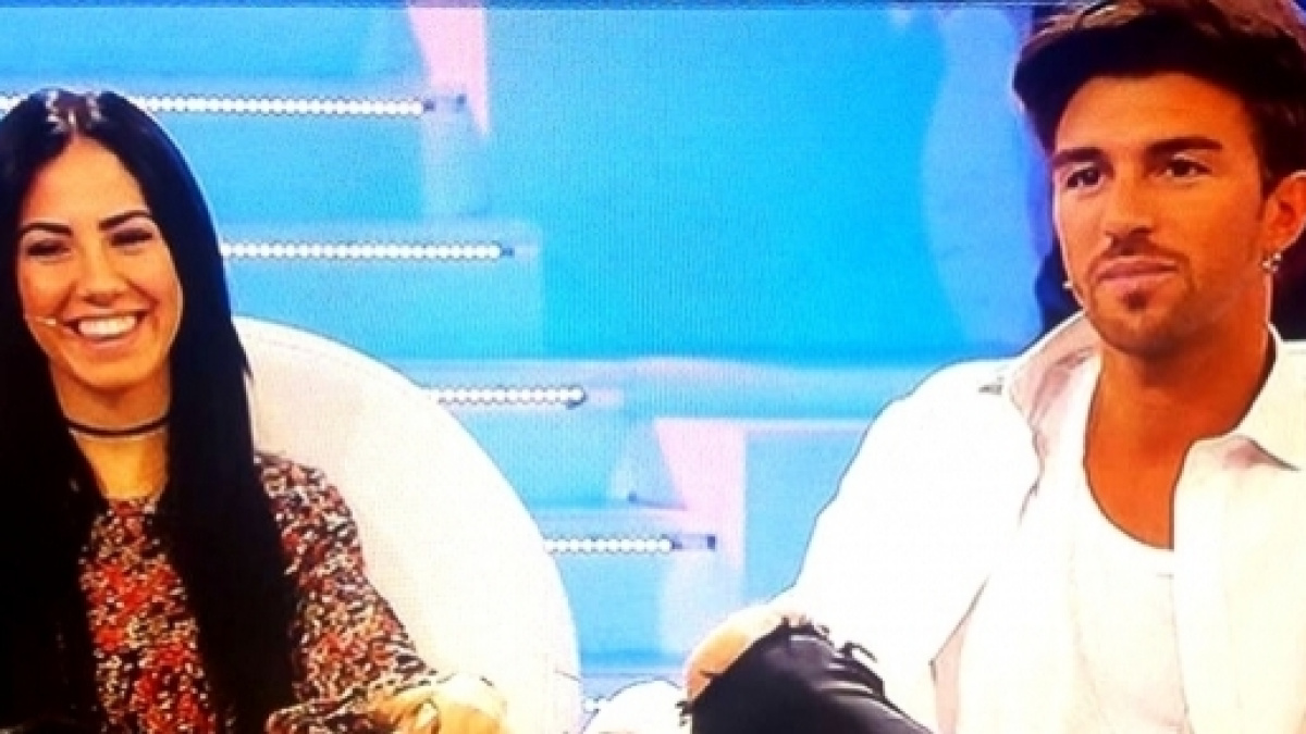 Rivelazione di Andrea e Giulia prima dell'ingresso al Grande Fratello VIP