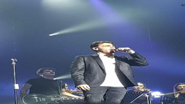 Alberto Urso commuove e conquista Napoli: tutto esaurito al Teatro Augusteo