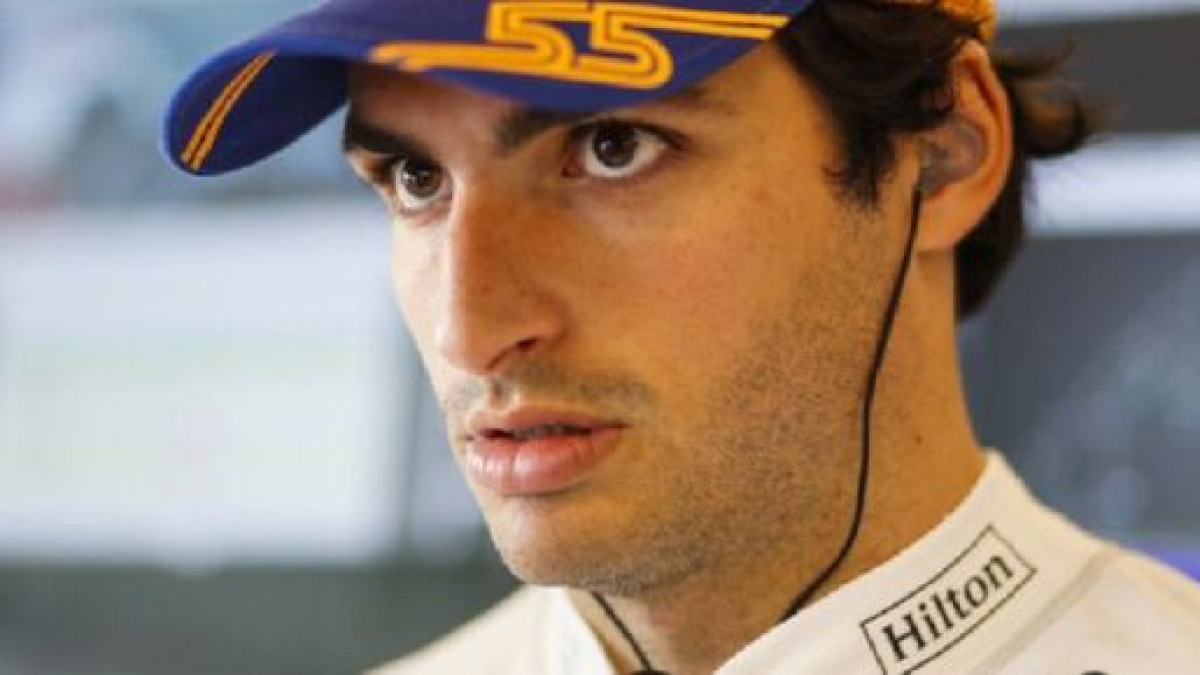 5 curiosità su Carlos Sainz Jr: è fidanzato con Isabel Hernaez Fuster