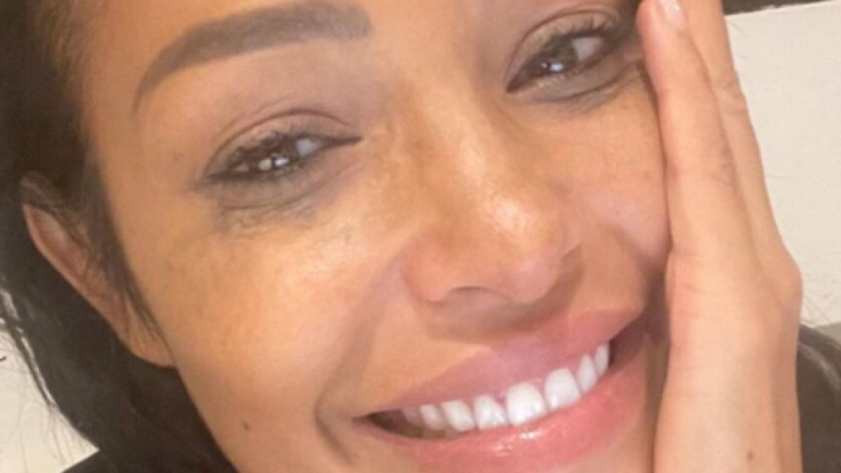 Carolina Marconi aggiorna sulle condizioni di salute: 'La macchiolina ...
