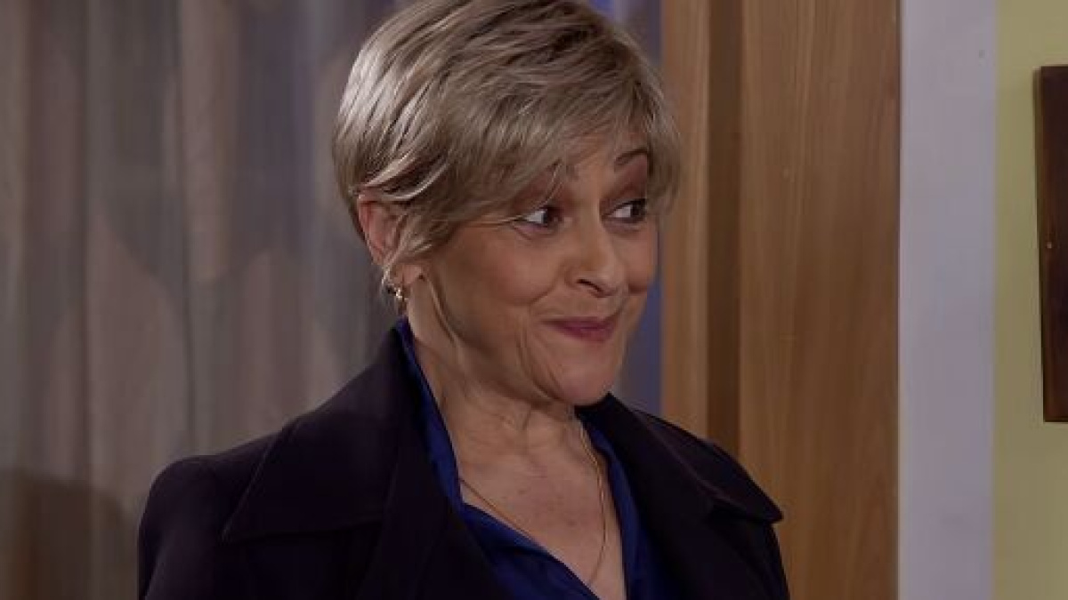 Un posto al sole, episodio 14 maggio: ipotesi parrucca per Silvia, fan ...