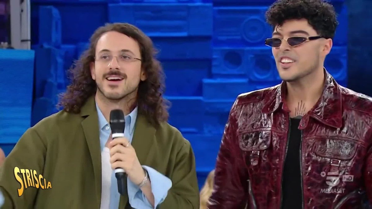 Fru dei The Jackal con i The Kolors: gag a Sanremo 2026