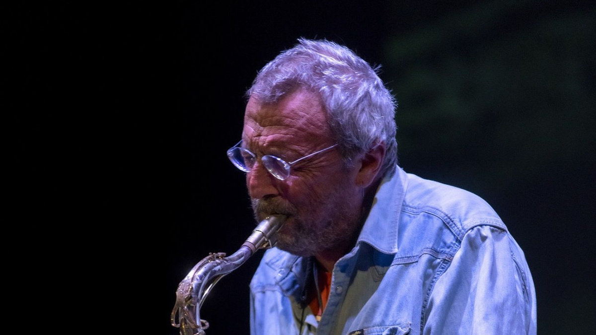 Guastalla, Teatro Ruggeri: Daniele Sepe in concerto con le musiche dei ...