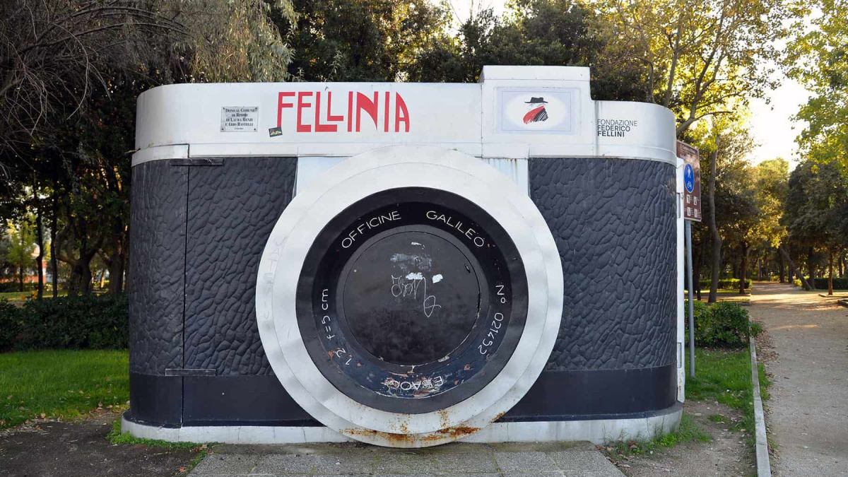 Rimini: al via il restauro della Fellinia, icona del lungomare dagli ...