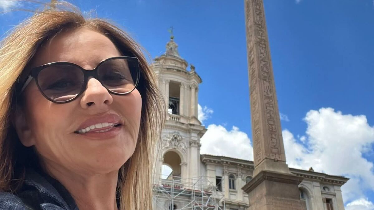 Eva Grimaldi eliminata a The 50, prima insulta Helena Prestes poi si scusa