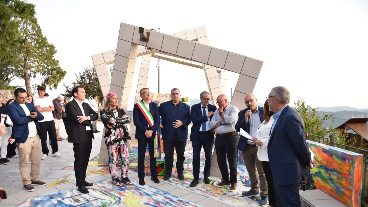 Trentinara svela 'Le Origini' di Fernando Mangone sulla Terrazza degli ...