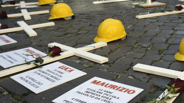 Operaio 62enne muore a Grumo Nevano, caduto da cantiere forse per infarto